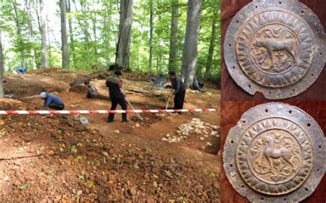 Misterioasele Scuturi Dacice Descoperite La Cetatea Piatra Roșie Mistere România