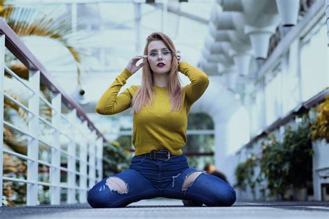 K Asian Pose Jeans Blouse HD Wallpaper Rare Gallery