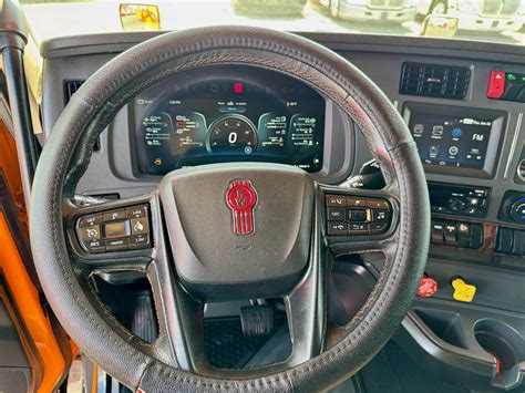 2022 Kenworth T680 New Generation Auto Fleet Hub
