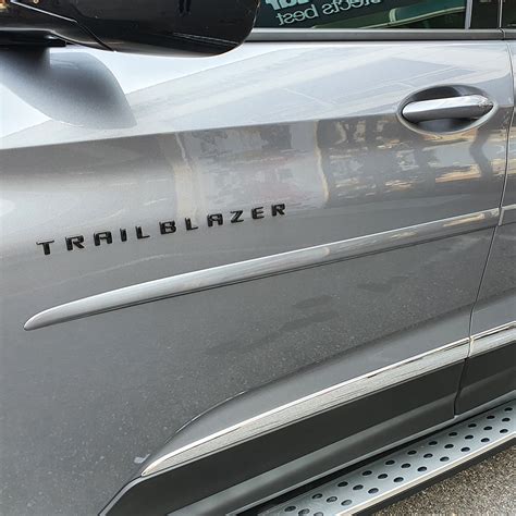 한국지엠 액세서리 총판 코리아스포일러 트레일블레이저 바디 사이드 몰딩