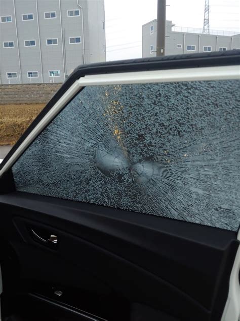 티볼리 측면유리 조수석쪽 교체 비용 얼마나 될까요 지식in