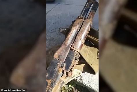 Russian Conscript Tank Crews Get The Rusty Aks General Discussion