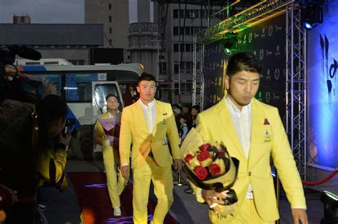 “Цагаан хадаг” кино нээлтээ хийлээ