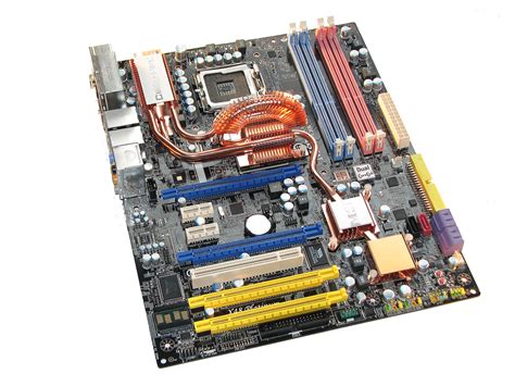 MSI X48 Platinum Four PCI Express X16 Slots To Go Please