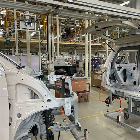 Manufacturing Kd Factory Car Trim Line Electric Vehicle Assembly Line Suv Process Suv Assembly