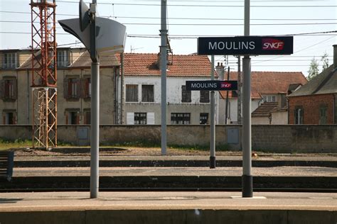 무료 이미지 시티 도심 수송 기차역 플랫폼 오베르 뉴 더 알리는 녀석 광경 Sncf 물랭 물린 스리 어리