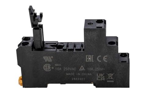 P2rfz 05 E Omron Omron G2r 250v Ac Surface Mount Relay Socket 196 2321 Rs