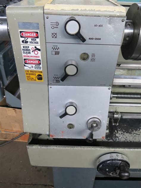 13 X 40 Clausing Variable Speed Lathe 3 Jaw Chuck 4 Jaw Chuck Lever Collet Closer