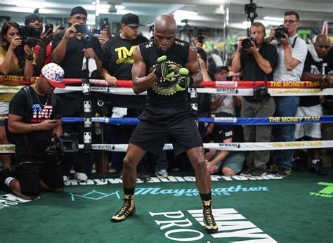 Copy Of Floyd Mayweather Jr — Crown Boxing