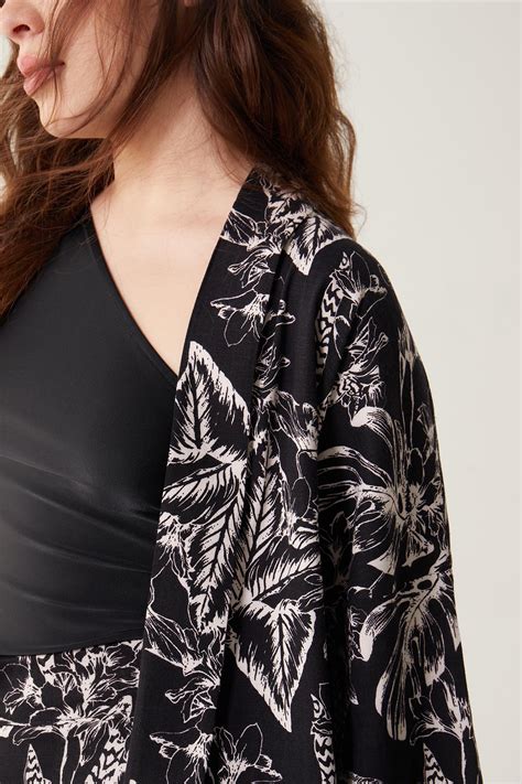 Blazer Wild Flower Negro Etam Argentina