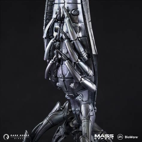 Mass Effect 8 Reaper Sovereign Die Cast Ship Replica Silver Varian