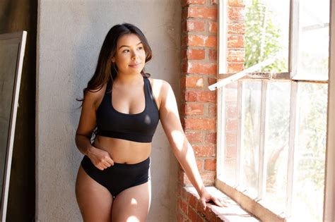 B Cup Breasts Perfect B Cup Size Example Comparisons And Best B Cup Bras