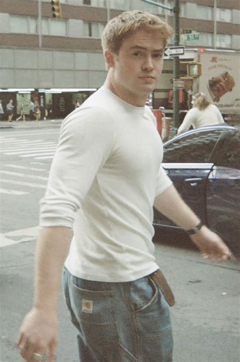 Connor 100 Kit Connor Makes My Kitty Wet Ideas To Save Today Kit Kit Kat And More