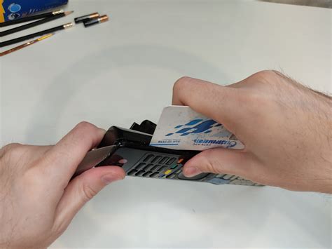 Нашел способ как починить кнопки на старом пульте чтобы они снова работали Нужен только