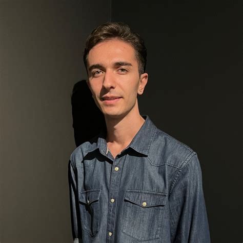 تیوال شایان عظیمی