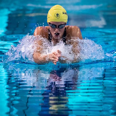 Imogen Clark Clocks 29 35 British Record In Scm 50 Breast