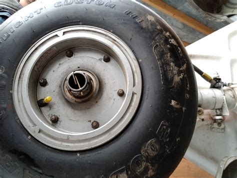 Mlg Wheel Assembly Cleveland C Fjuo 40 98 3 Global Aircraft