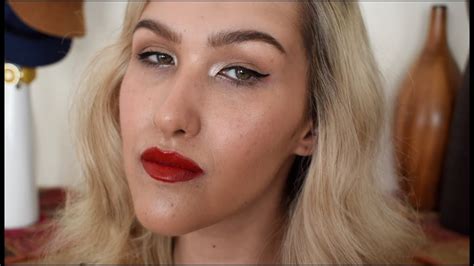 Kylie Jenner Makeup Red Lips And Winged Liner Youtube