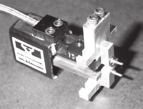 Modified Commercial Extensometer Instron For δ 5 Measurement