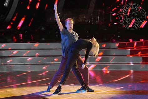 Dancing With The Stars Season 25 See Your Favorites At Week 2 Rehearsals