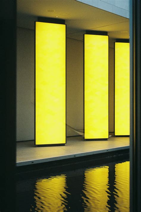 노란색과 검은 색으로 칠해진 벽 사진 Unsplash의 무료 벽지 이미지