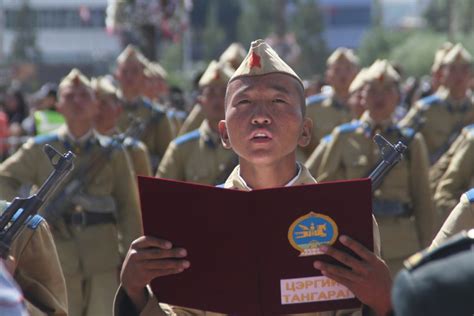 “Оюутан цэрэг” хөтөлбөрт хоёр гуравдугаар курсын оюутнуудыг хамруулна