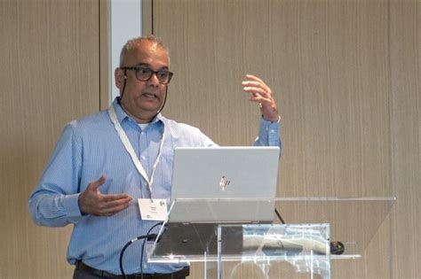 Neo Group On Linkedin More Visuals In Action Hemant Puthli Delivering Update From The