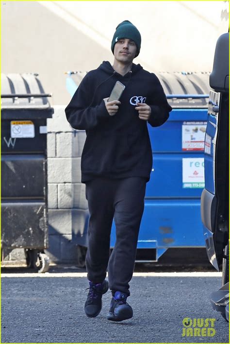 Full Sized Photo Of Justin Bieber Hailey Bieber Latest Candids