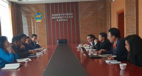 Азийн Хөгжлийн банктай мэдээлэл солилцлоо