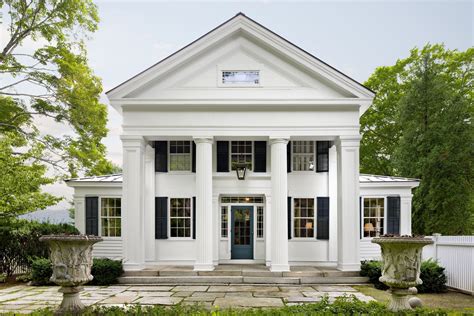 25 Homes With Eye Catching Exteriors Greek Revival Home Greek