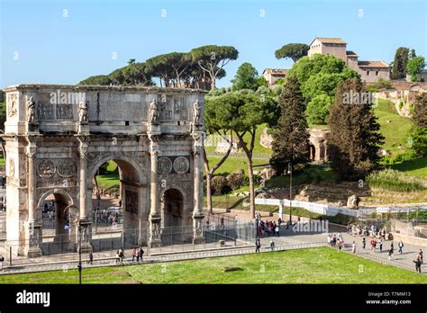 Arch Of Constantine Taken From The Colosseum The Largest Triumphal