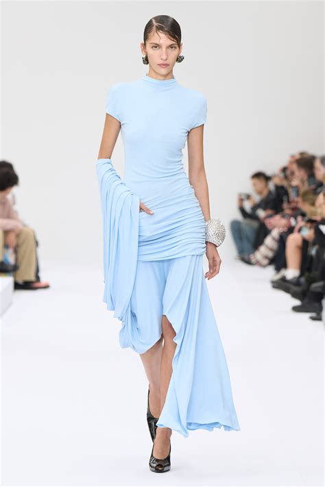 Acne Studios Spring 2025 Ready To Wear Runway Fashion Show