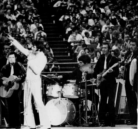 Elvis In Concert In March 1 1970 At The Houston Astrodome Elvis