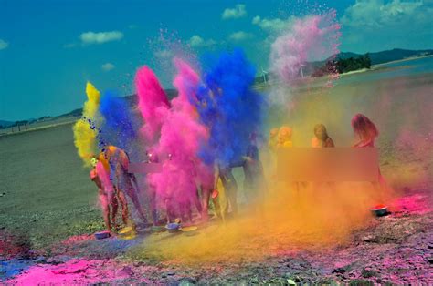 김가중 8 4 신안 비파섬 율도 김가중표 색채퍼포 원본은 한국사진방송 보물창고에 넣어 둡니다 Facebook