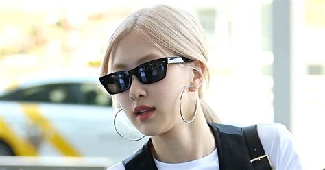 블랙핑크 로제 눈에 띄는 링 귀걸이[엑s Hd포토]