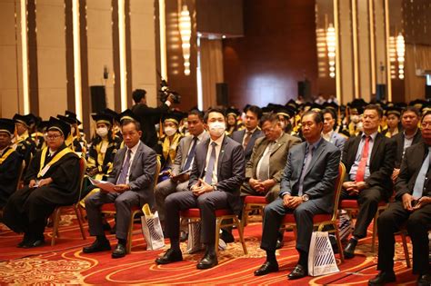 សម្តេចតេជោ ហ៊ុន សែន ប្រកាសស្វាគមន៍គ្រប់ប្រទេសដែលចង់រៀនពីការដោះមីននៅកម្ពុជា វិមាន៧មករា