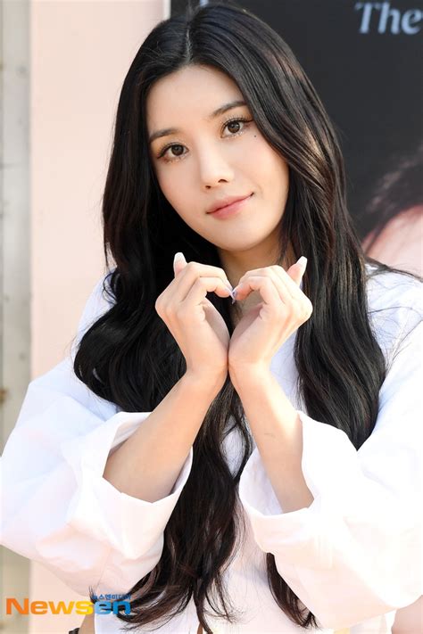 권은비 ‘사랑을 드려요~[포토엔hd] 뉴스인코리아