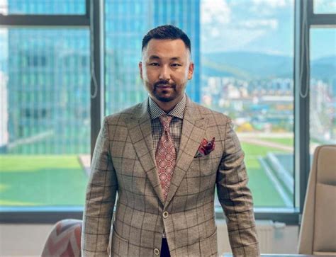 О Мөнхжингийн гомдлыг хэлэлцэх шүүх хурал хойшлогдлоо