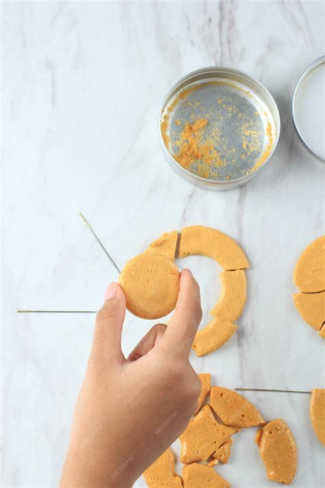 Premium Photo Dalgona Ppopgi Candy