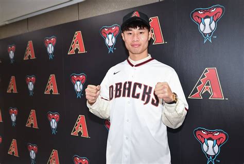 Arizona Diamondbacks Sign Lin Yu Min Cpbl Stats