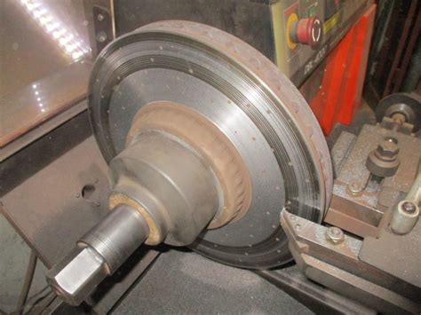 벤츠 Glc 브레이크 디스크 연마 핸들진동 페달떨림 소음 진동 타공디스크 튜닝디스크 ☜ 네이버 블로그