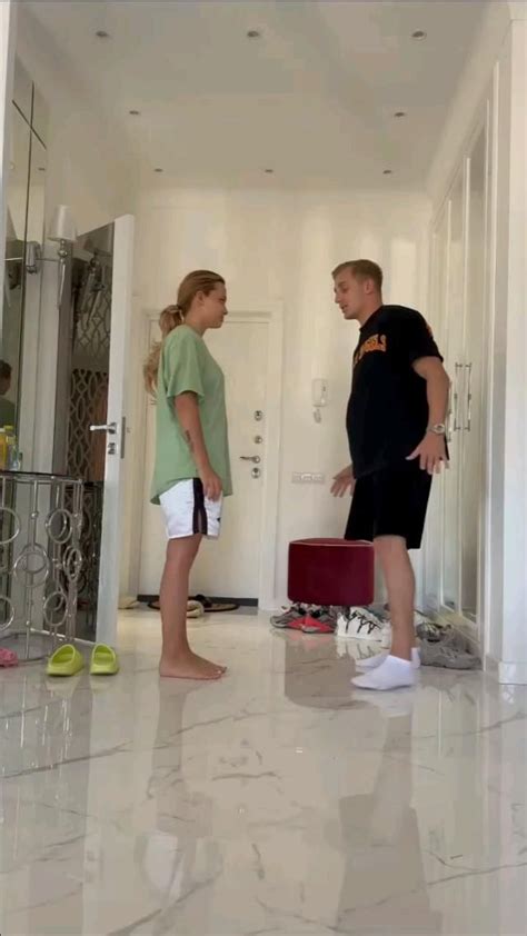 Pin By 💔ᴠᴀʟʏᴀ ᴀɴᴅ ᴊᴜʟɪᴀ💔 On Валя и Саша Стоун Save