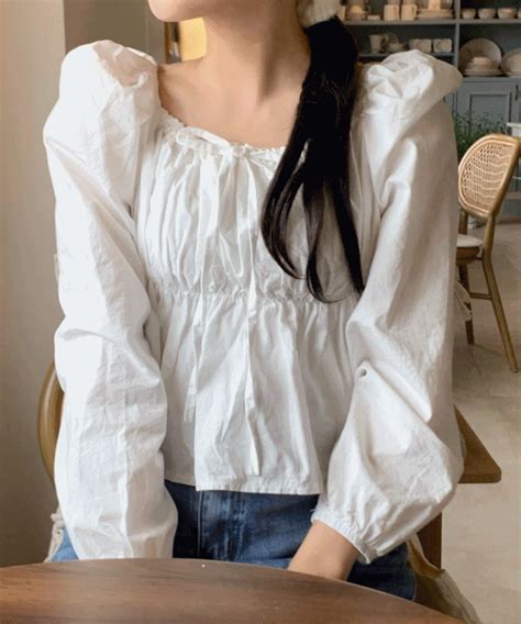 [봄🌸 청순] 리본 퍼프 블라우스 에이블리