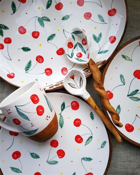 Юлия Осока On Instagram “Просто вишенки🍒 тарелка 24 см 550 грн блюдо