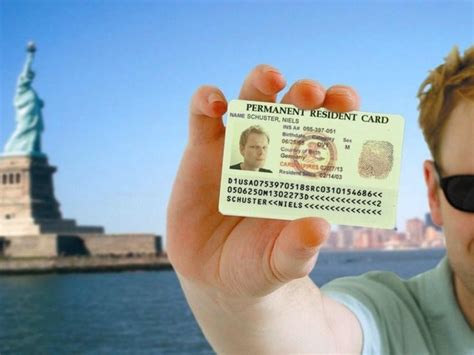 САЩ теглят последната лотария за зелена карта Nova