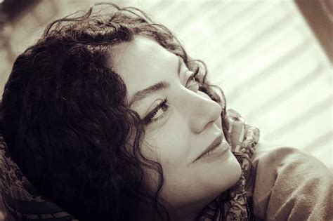 هلن نقی لو بازیگر ساده بی نشان با ژستاش یه تکون حسابی به اینستا داد