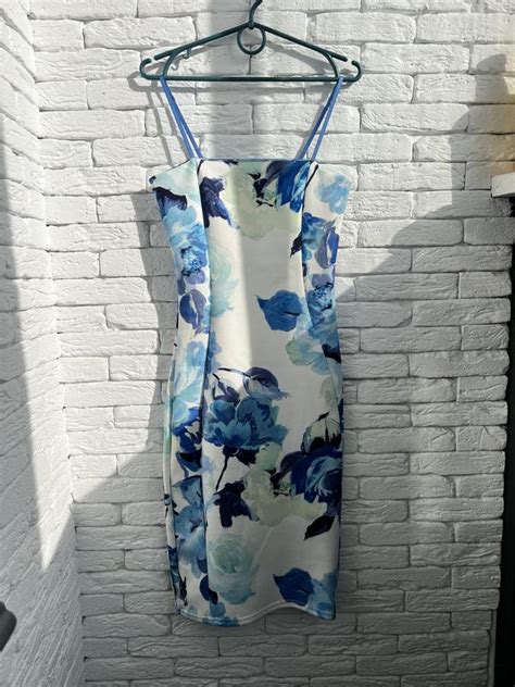 Сукня по фігурі — ціна 350 грн у каталозі Сукні міді Купити жіночі речі за доступною ціною на