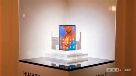 Meet The Huawei Mate X A Foldable Powerhouse With G