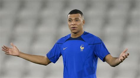 Football Il Y A Une Sincérité Dans Ses Engagements Kylian Mbappé Impliqué Auprès De La