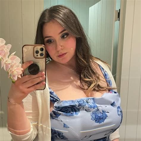 L I B B O Libbyocarolan Threads Say More